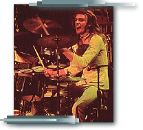 Tomás Howie Drumming Web - Heroes